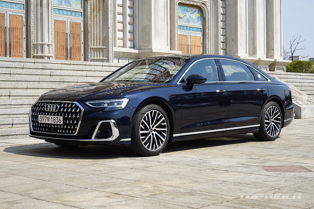 [시승기] 아우디 A8L 60 TFSI, 주행성능과 승차감은 탑클래스