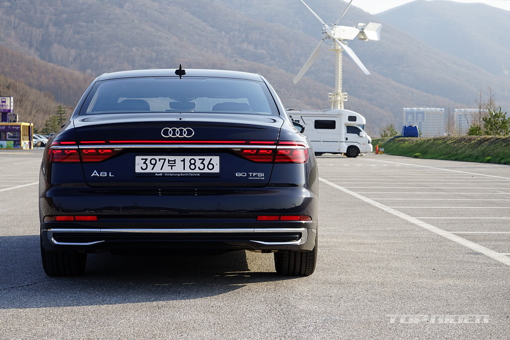 [시승기] 아우디 A8L 60 TFSI, 주행성능과 승차감은 탑클래스
